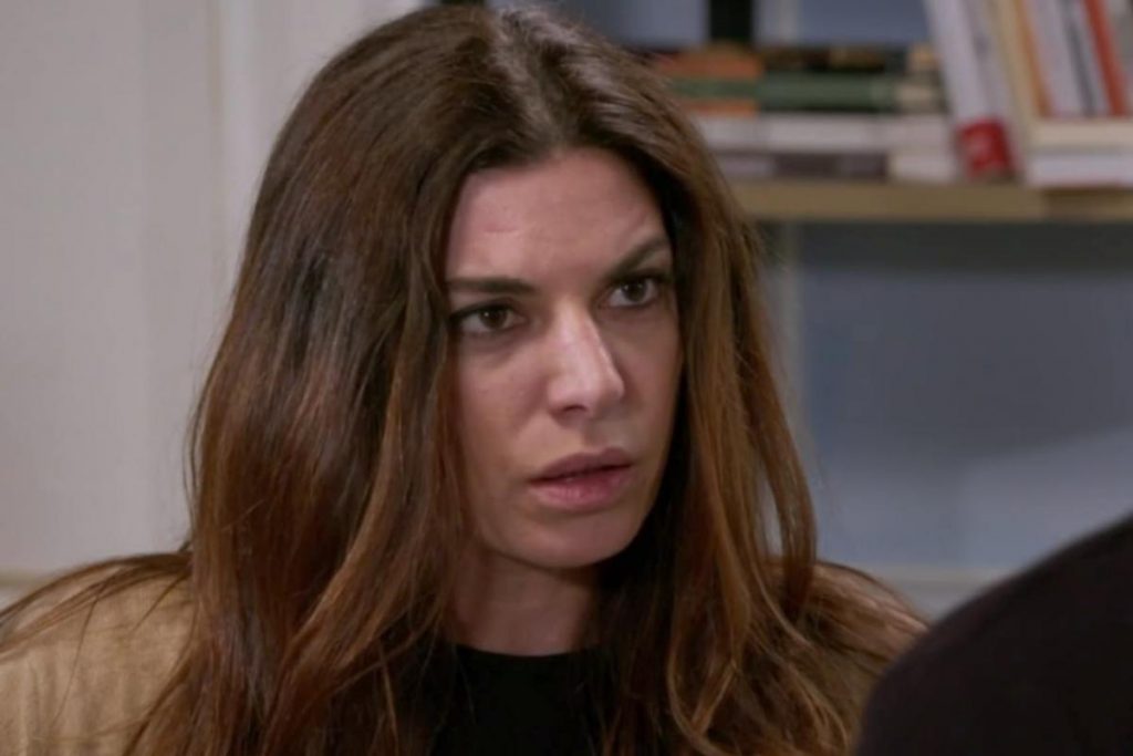 Un Posto al Sole spoiler, nulla è come sembra per Angela: dramma in ...