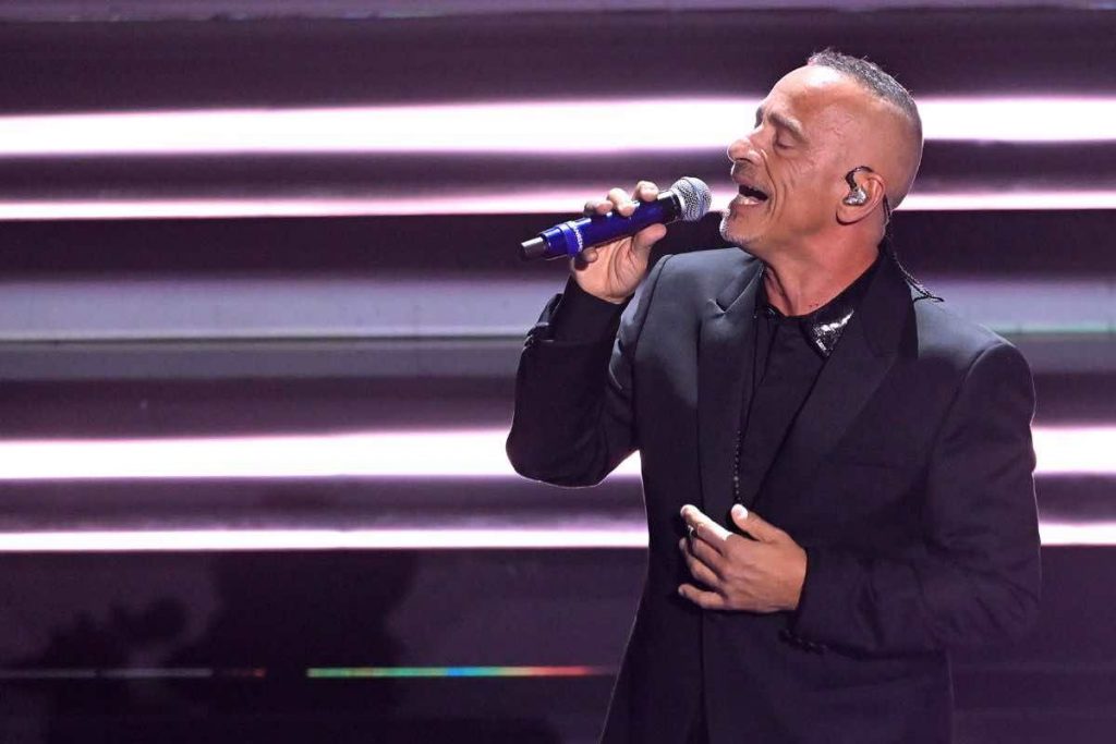 Eros Ramazzotti età, fidanzata, dove vive, patrimonio, Michelle, figli ...