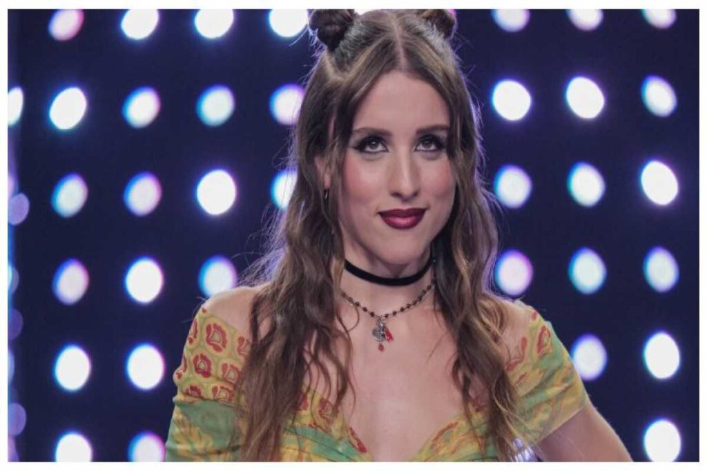 Angelina Mango età, fidanzato, mamma, dove vive, studi: tutto sulla ...